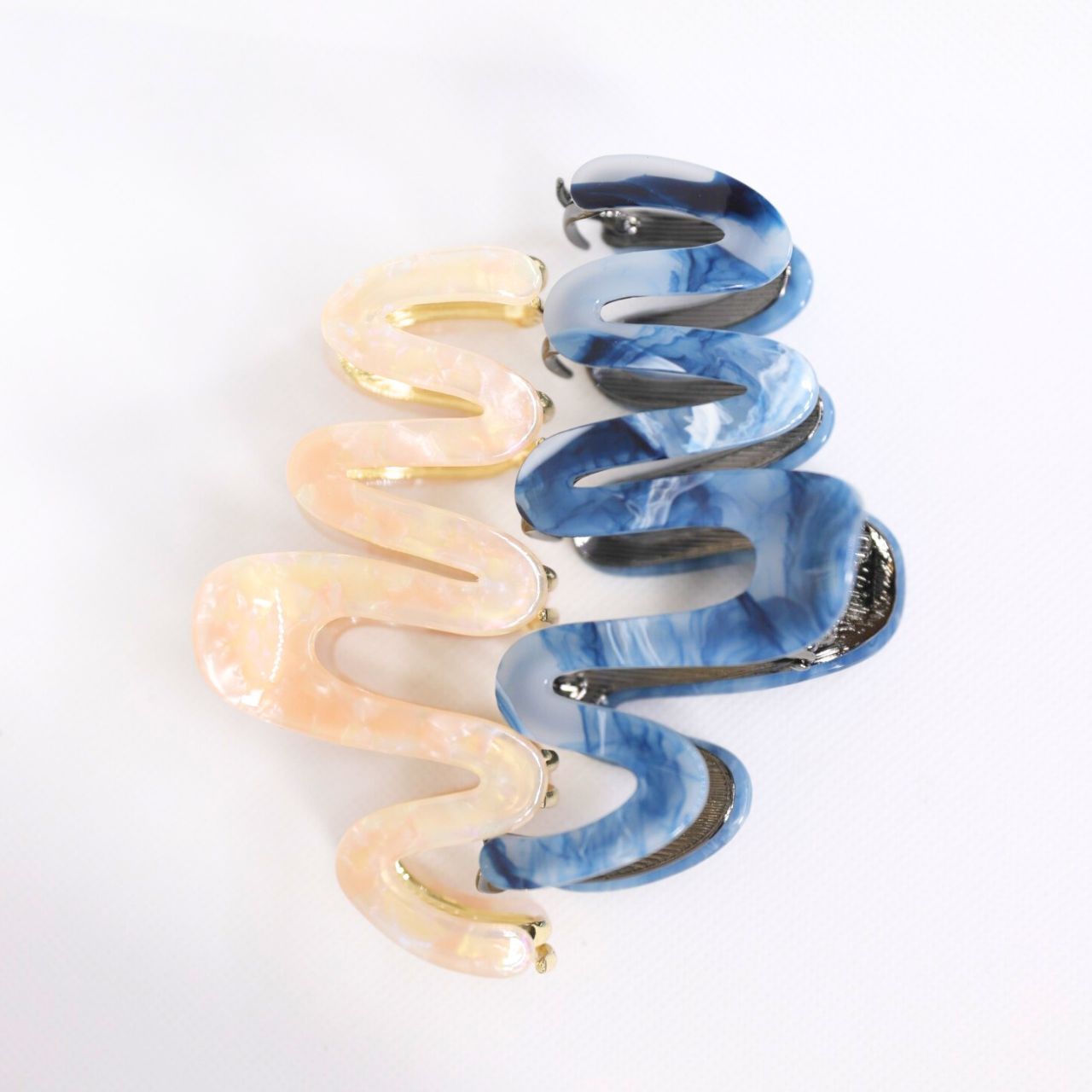 Wavy Twist | ReverieHair Hair Accessories | Timeless Hair Clips ...